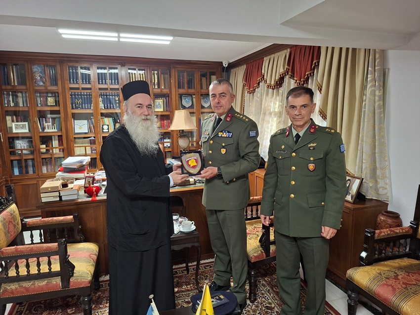 Κόρινθος: Εθιμοτυπικές επισκέψεις στον Σεβ. Μητροπολίτη μας (ΦΩΤΟ ...